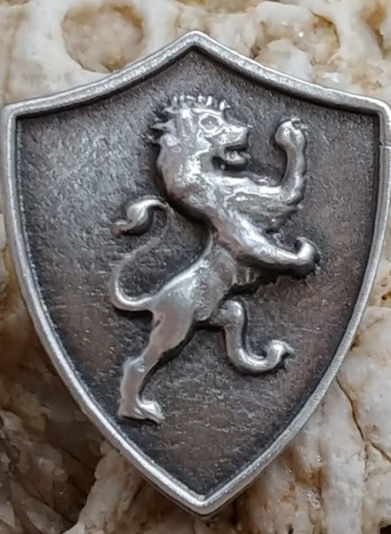 Rampant Lion Shield Pin - Sheldon Pewter