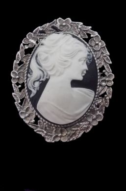 Cameo - White Silhouette on Black - Sheldon Pewter